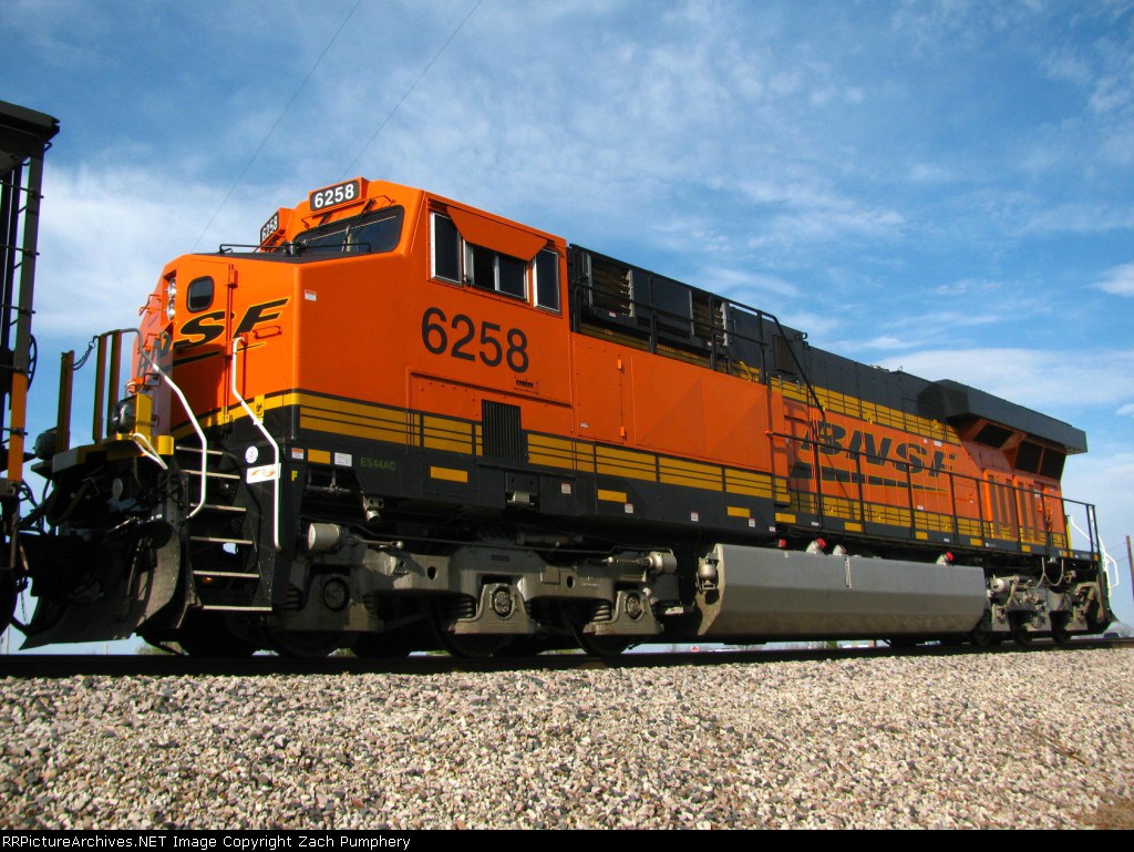 Tied Down Northbound BNSF Empty Coal Train DPU